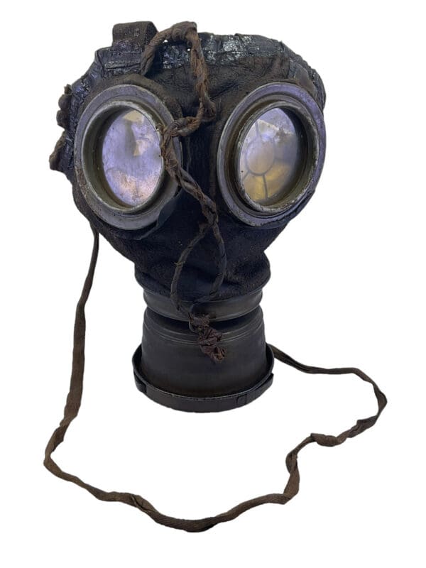 WW1 Imperial German M17 Ledermaske Gas Mask with Canister and Straps ...