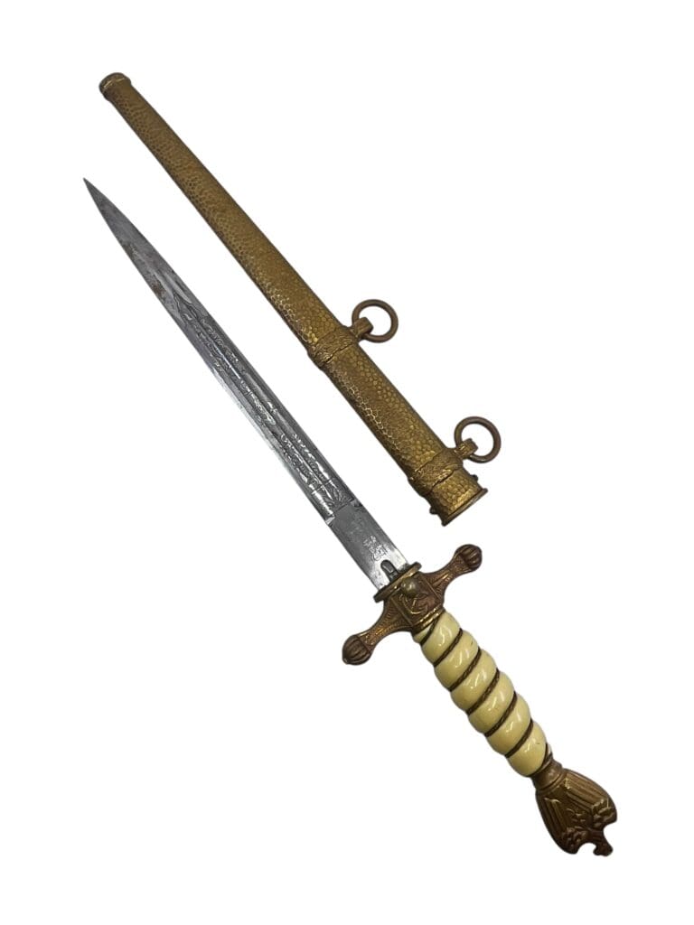 WW2 German Kriegsmarine Navy Officers Dagger with Hammered Scabbard ...