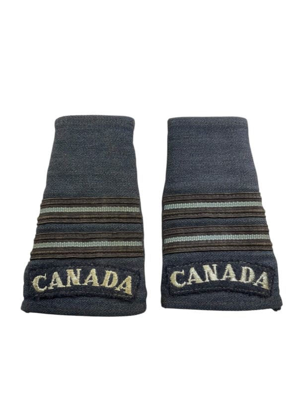 Canadian RCAF Officers Slip On Rank Insignia Pair - Military Antiques ...