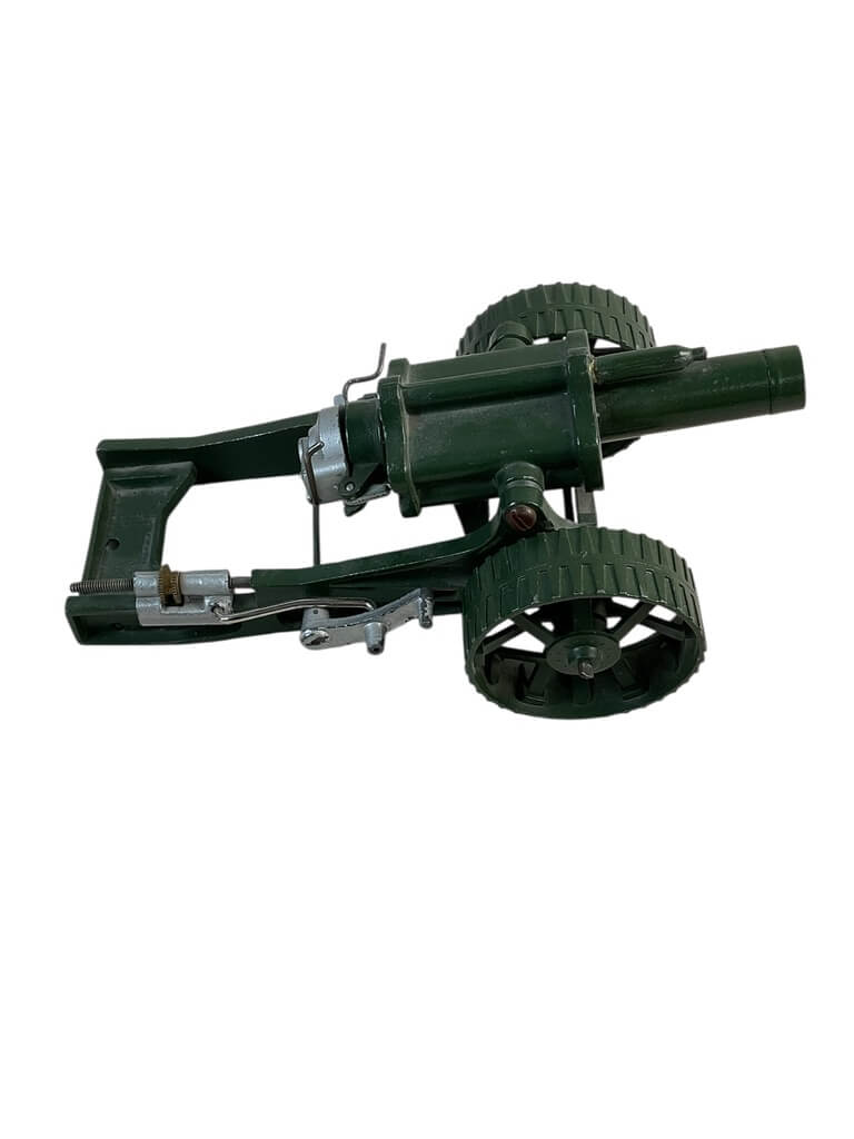 WW1 British BEF Howitzer Britains LTD With Projectiles and Figure ...