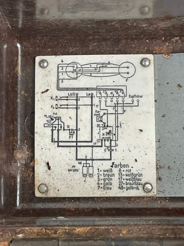 WW2 German Army Field Phone In Bakelite Case - Military Antiques Toronto